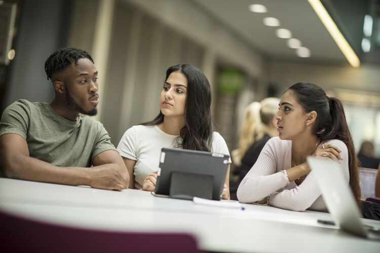 CELTA: curso de inglés básico en Venezuela | British Council